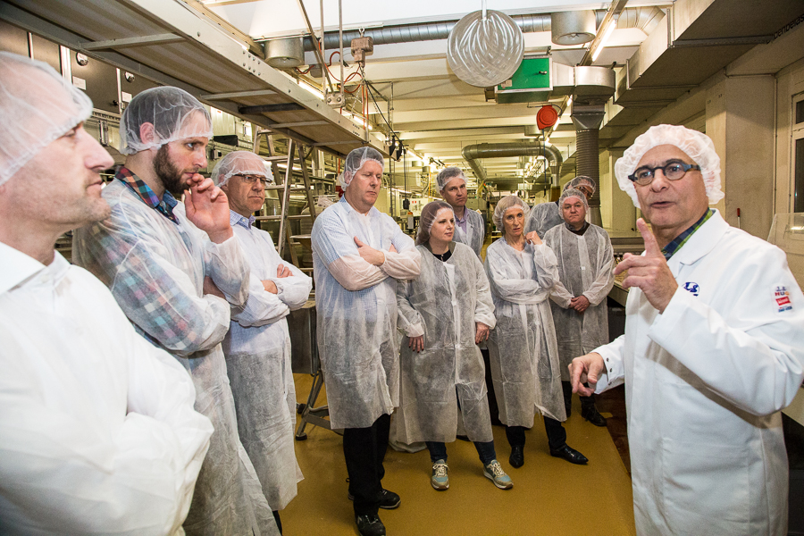 HC Kriens-Luzern: PREMIUM CIRCLE - HUG AG Malters - vom Zwieback ...